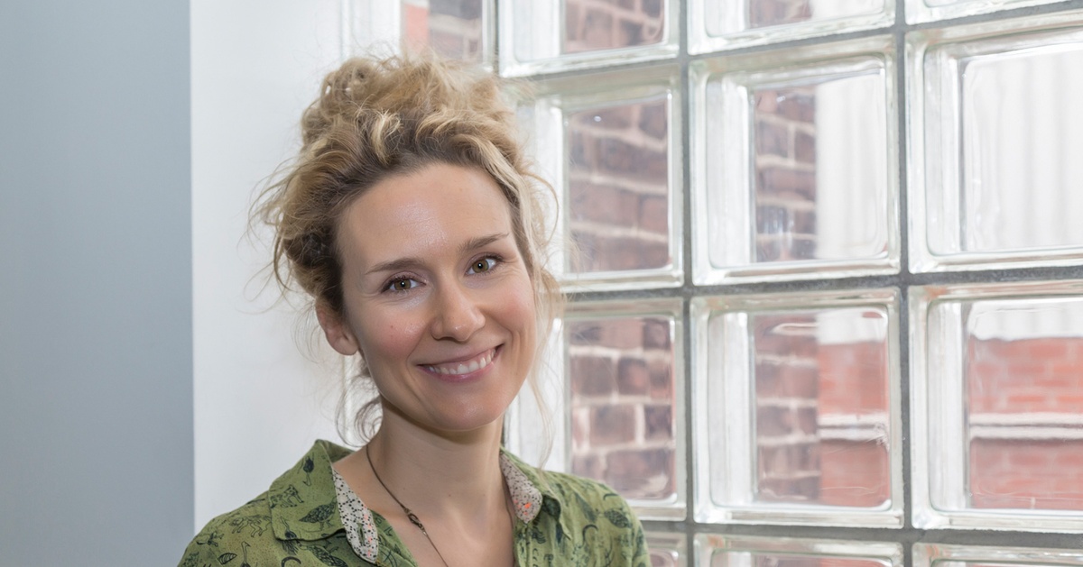 Édith Cochrane à nouveau enceinte à 40 ans - Showbizz.net