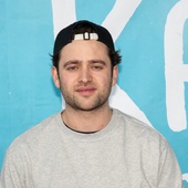 Alexandre Bacon Braunstein - Personnages - Showbizz.net