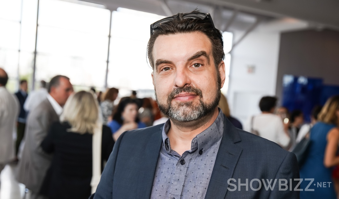 Voici pourquoi vous avez moins vu MC Gilles à Infoman cette saison ...