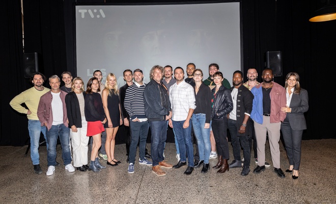 Les Armes (2024-auj.) - Série (Série annuelle)