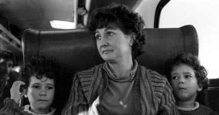 L'étau-bus (1983) - Série (Téléthéâtre ou dramatique) - Showbizz.net