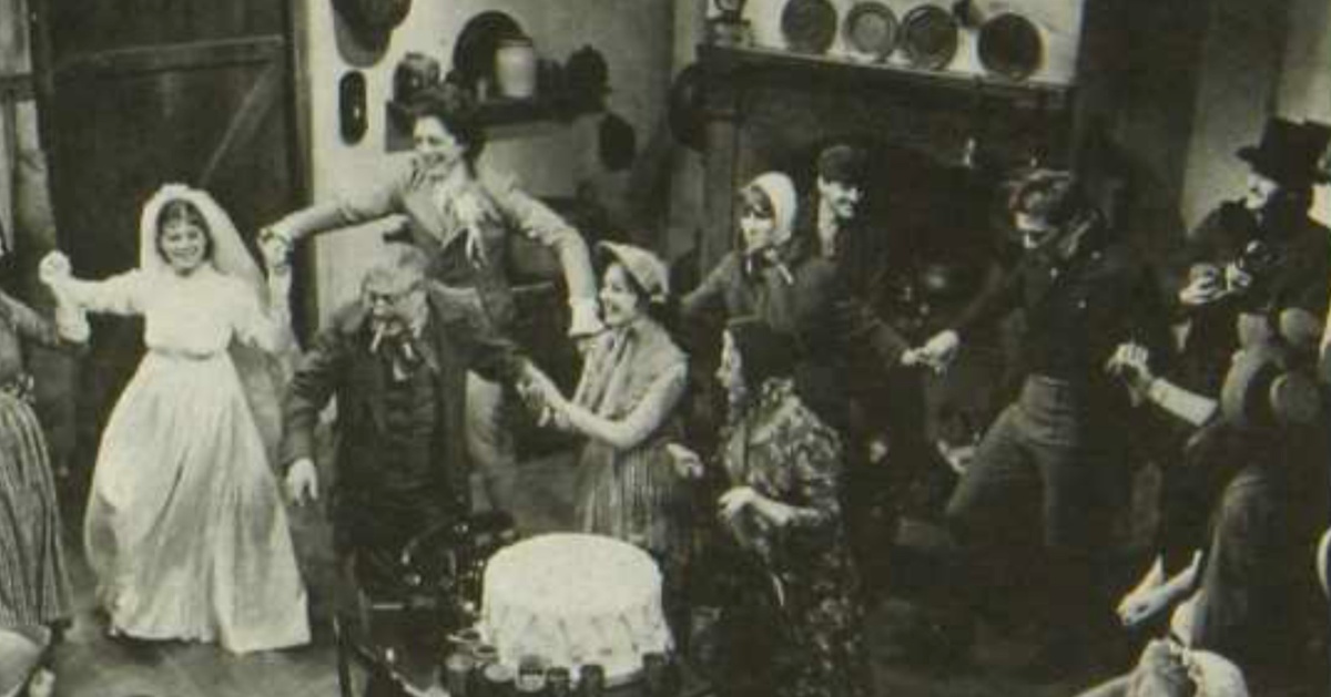 Le grillon du foyer - Distribution et équipe - Showbizz.net