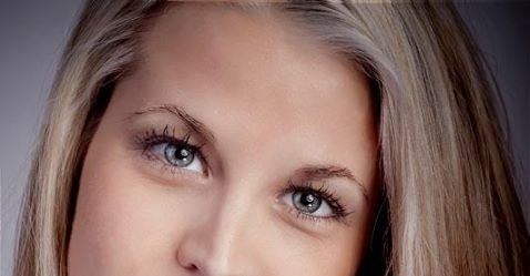 Caroline Bernard - Comédienne - Showbizz.net