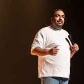 Neev Bensimhon - Comédien - Showbizz.net